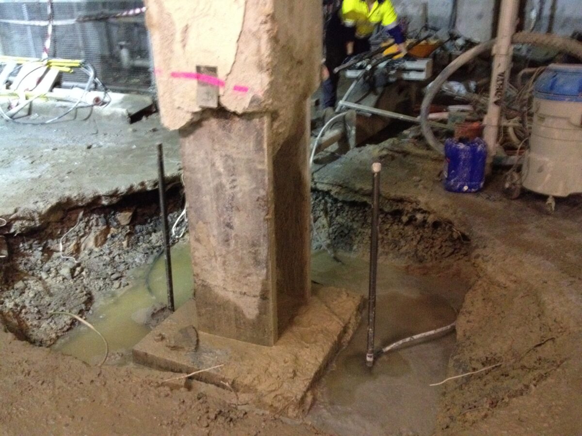 Bi-Modulus Columns - Menard Oceania